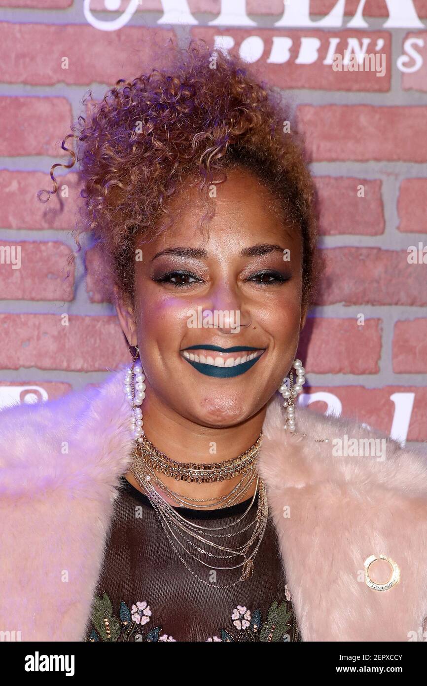 Amanda Seales arrives at the Premiere for FX's "Atlanta Robbin' Season ...