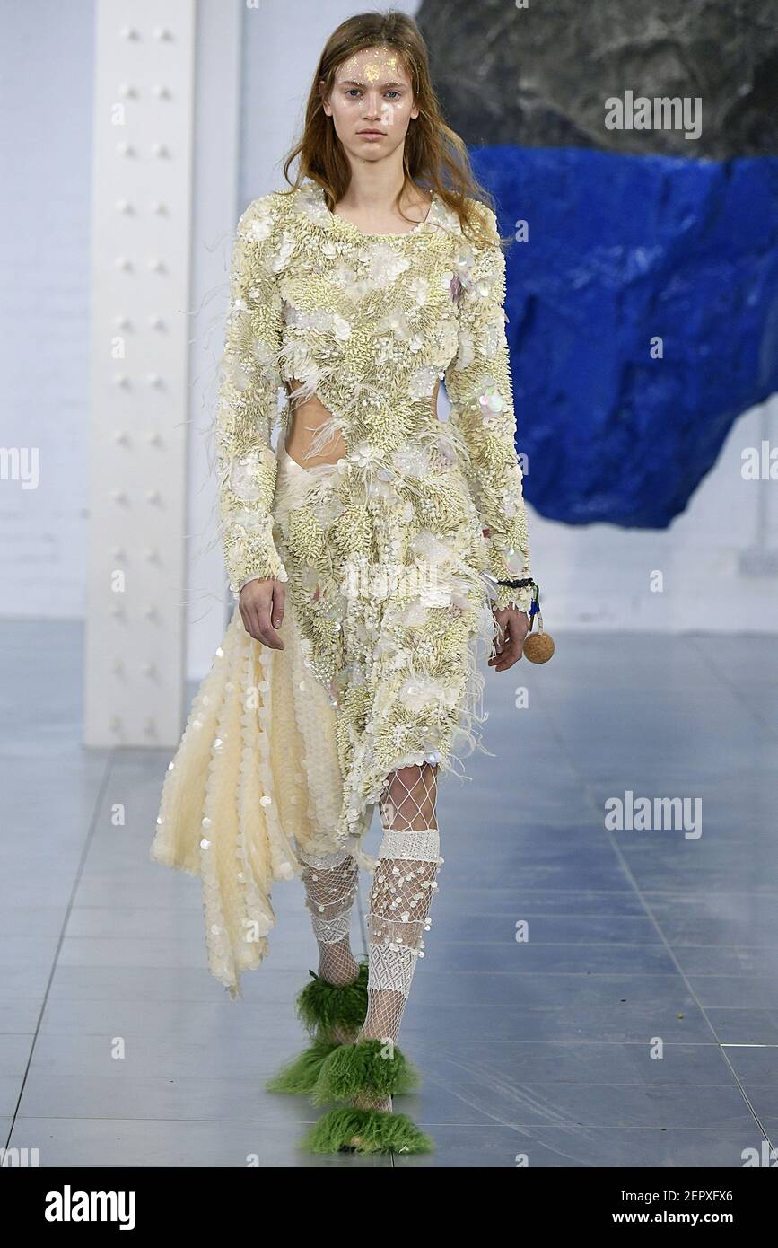 Model Sarah Dahl walks on the runway during the Preen by Thornton ...