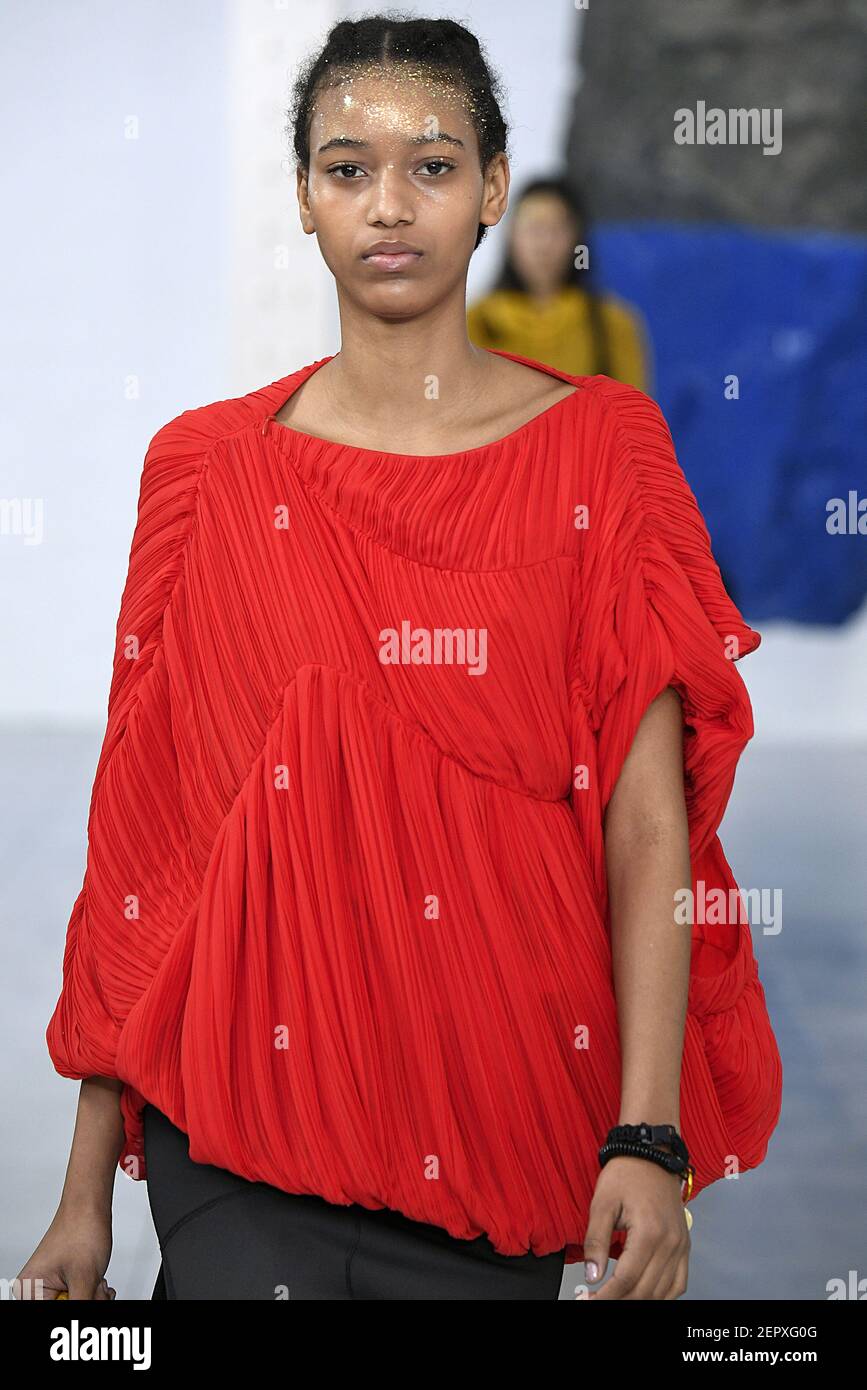 Model Manuela Sanchez walks on the runway during the Preen by Thornton ...
