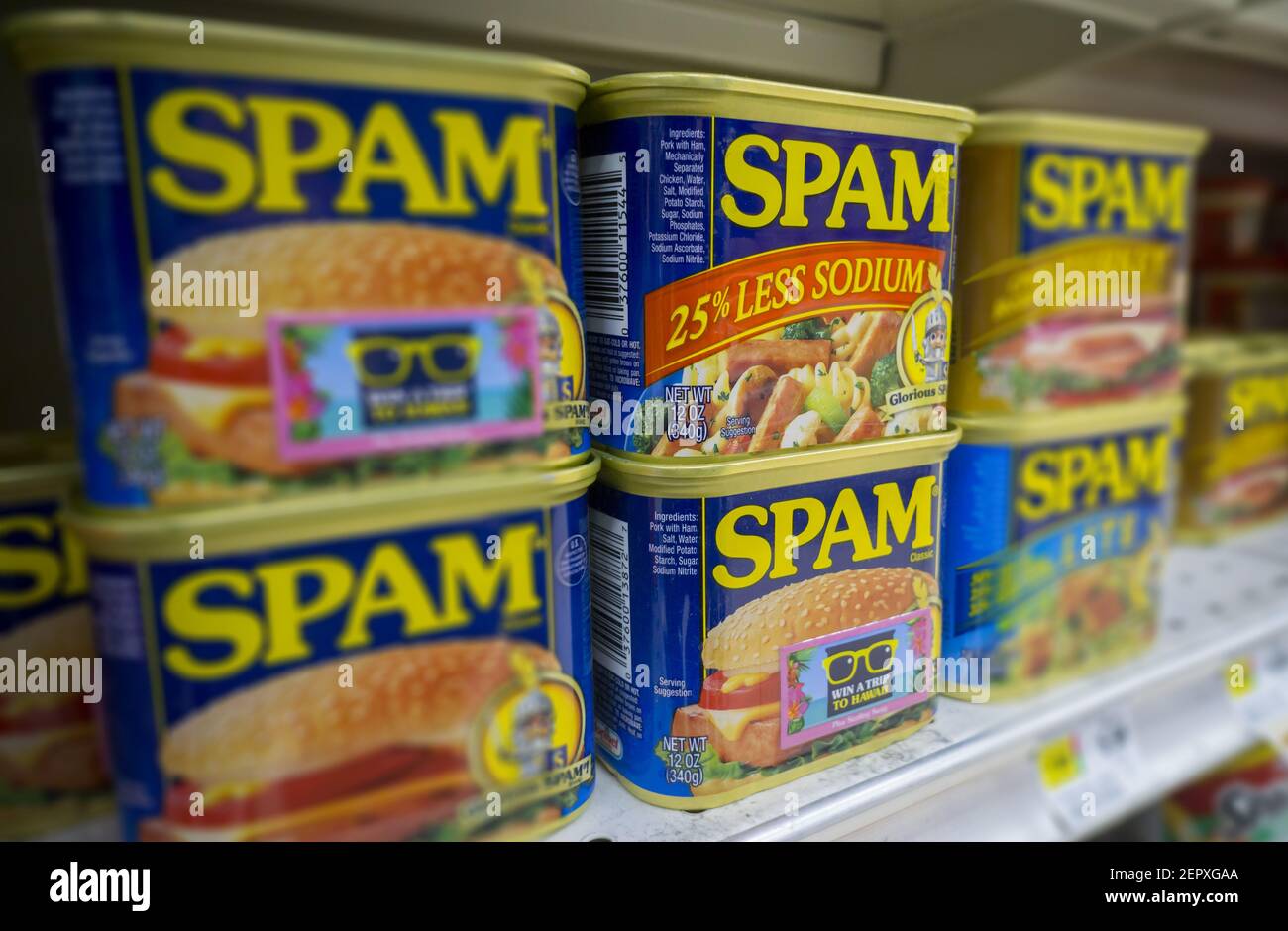 Spam cans hi-res stock photography and images - Alamy