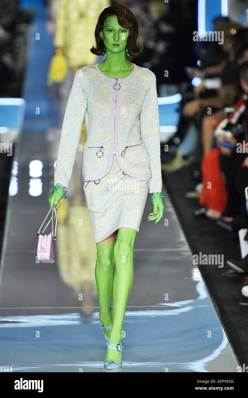 Model Jay Wright walks on the runway during the Moschino Fashion Show ...