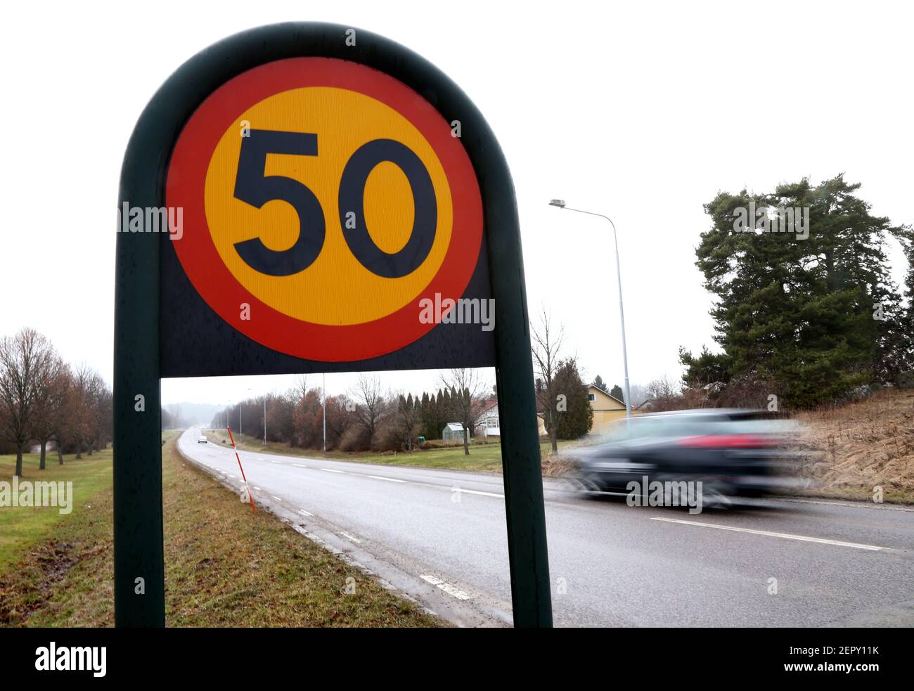 Speed limit 27 sign hi-res stock photography and images - Alamy