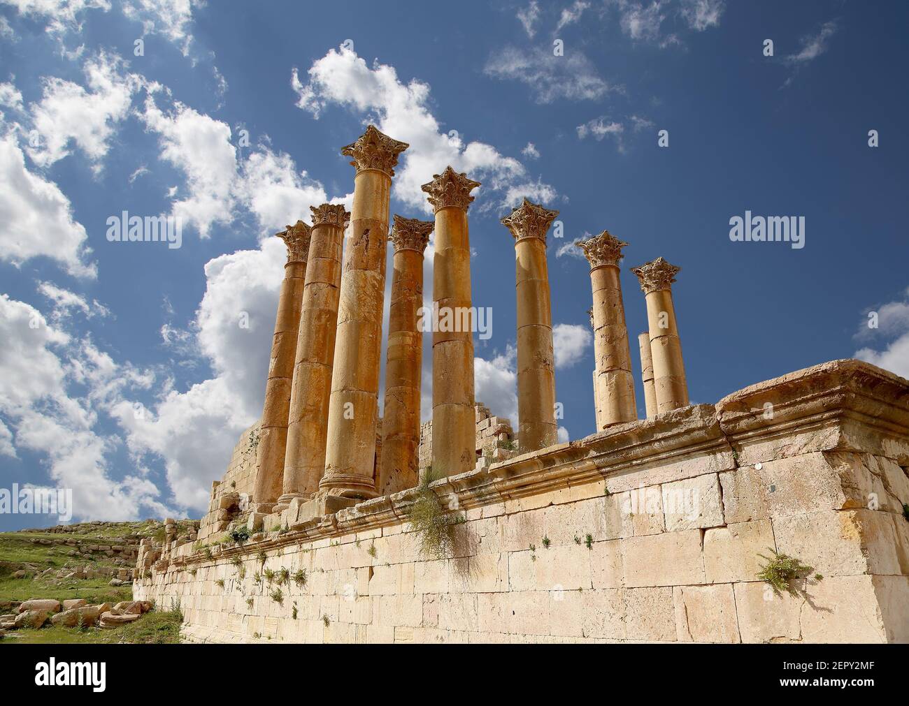 Roman Columns in the Jordanian city of Jerash (Gerasa of Antiquity ...
