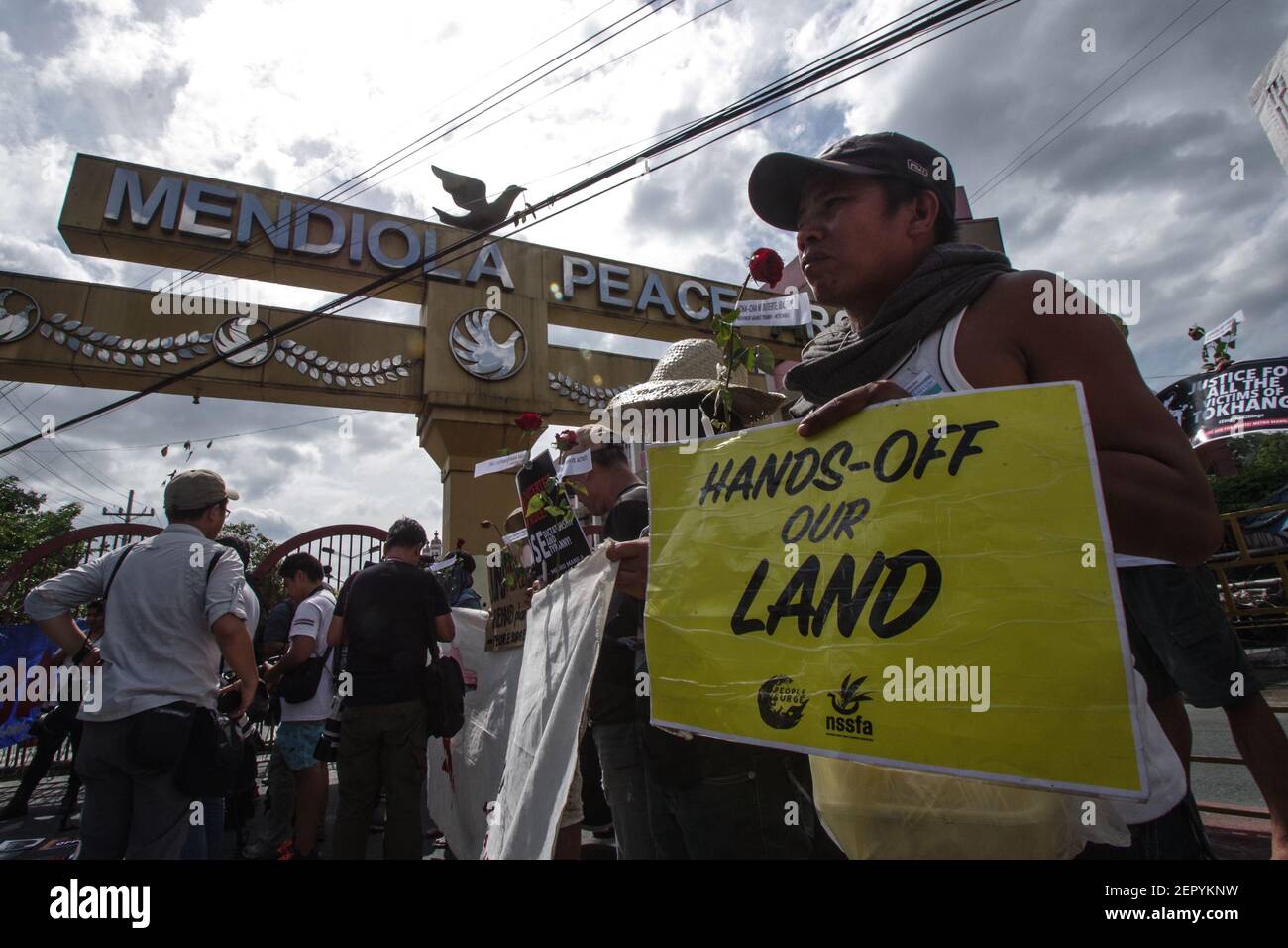 Farmers group holds a protest in front of Mendiola Peace Arch in Manila ...