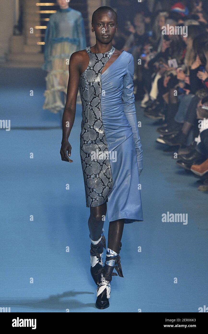 Model Alek Wek walks on the runway during the Off-White Fashion Show ...
