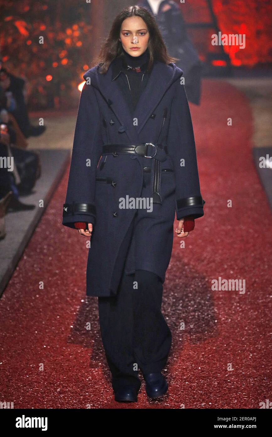 Model Anniek Verfaille walks on the runway during the Hermès Fashion ...