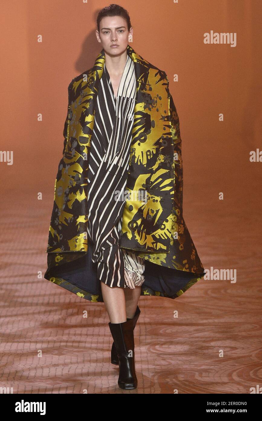 Model Marie Damian walks on the runway during the Poiret Fashion Show ...