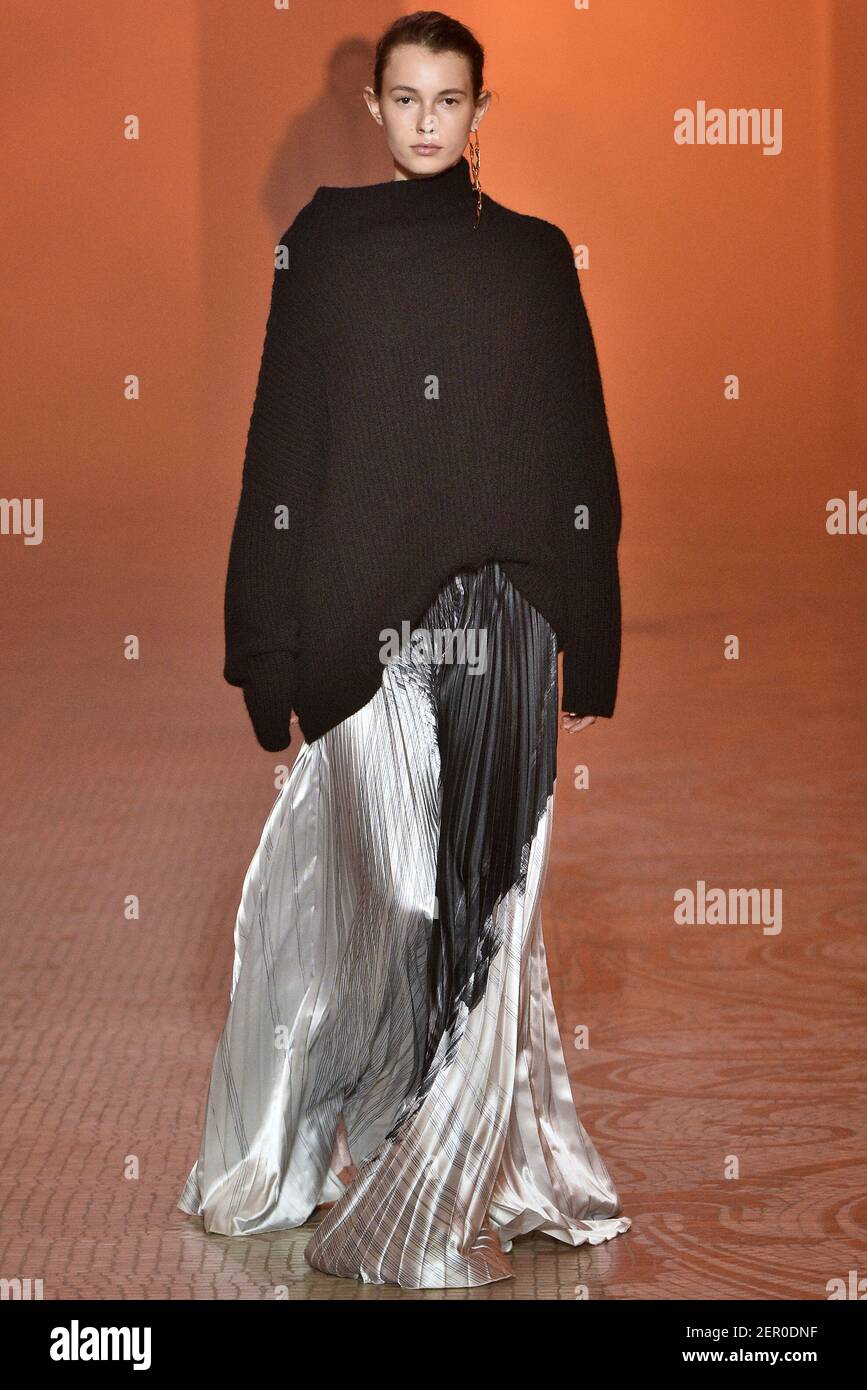 Model Mali Koopman walks on the runway during the Poiret Fashion Show ...