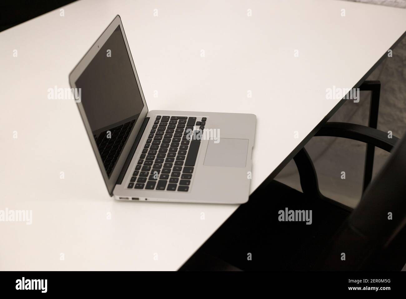 Open laptop digital tablet hi-res stock photography and images - Alamy