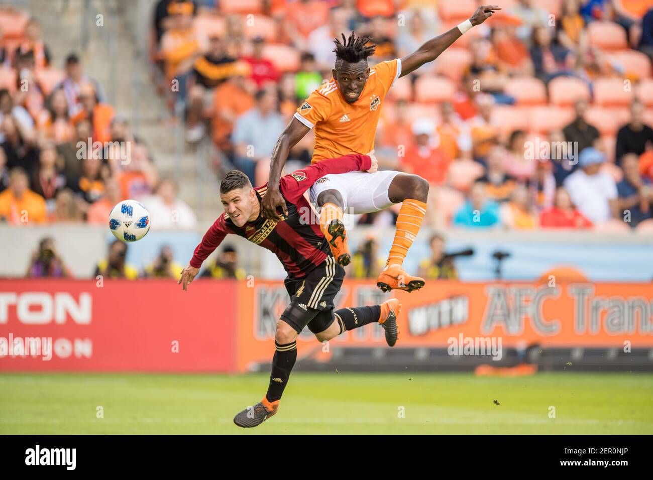 March 3, 2018: Houston Dynamo forward Alberth Elis (17) and Atlanta ...