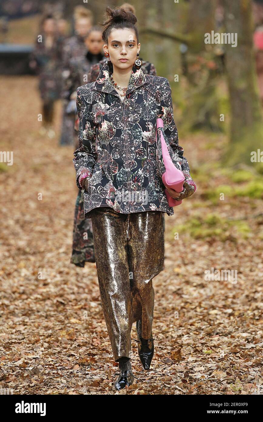 Model Charlee Fraser walks on the runway during the Chanel Fashion Show ...