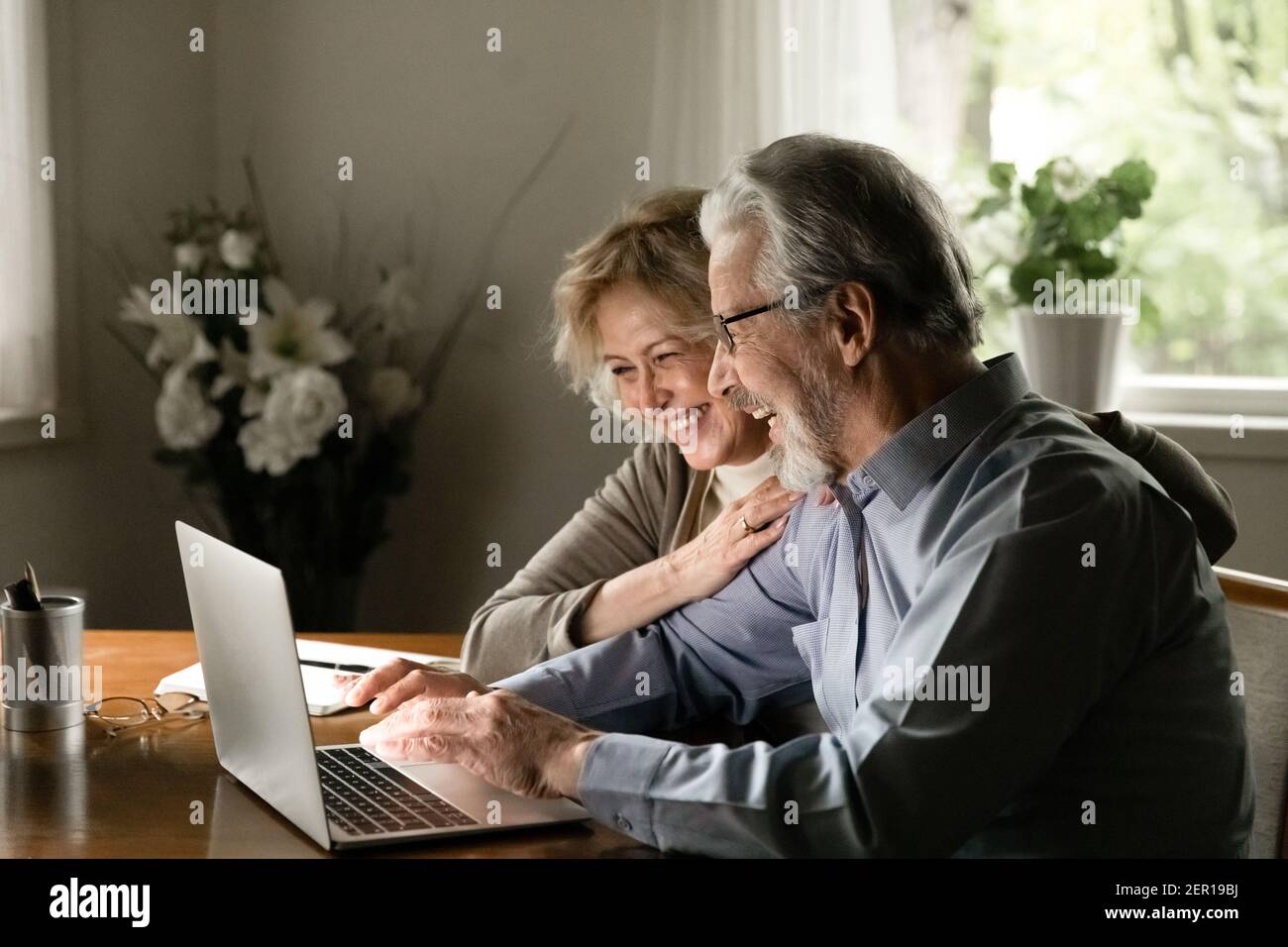 Happy middle aged mature family couple having fun Stock Photo - Alamy