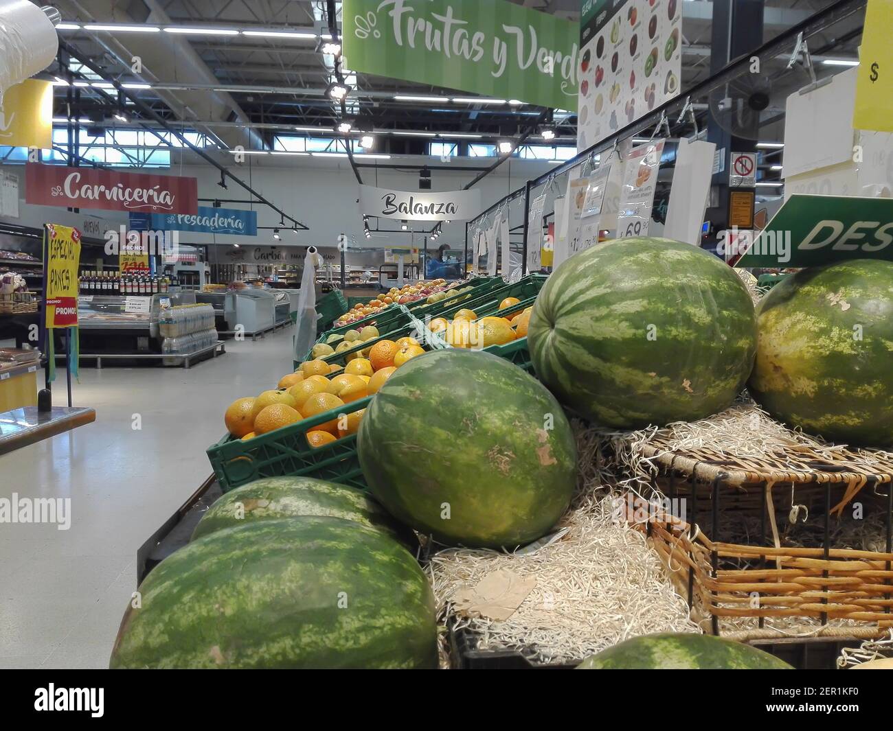 Supermarket without people during coronavirus Stock Photo - Alamy