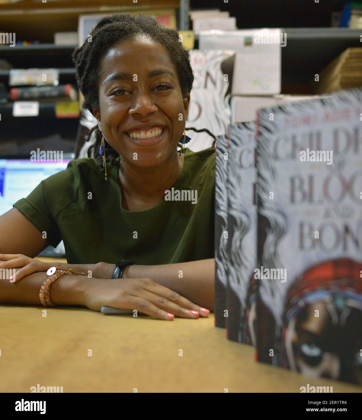 Author Tomi Adeyemi of 'Children of Blood & Bone' read and sign copies ...