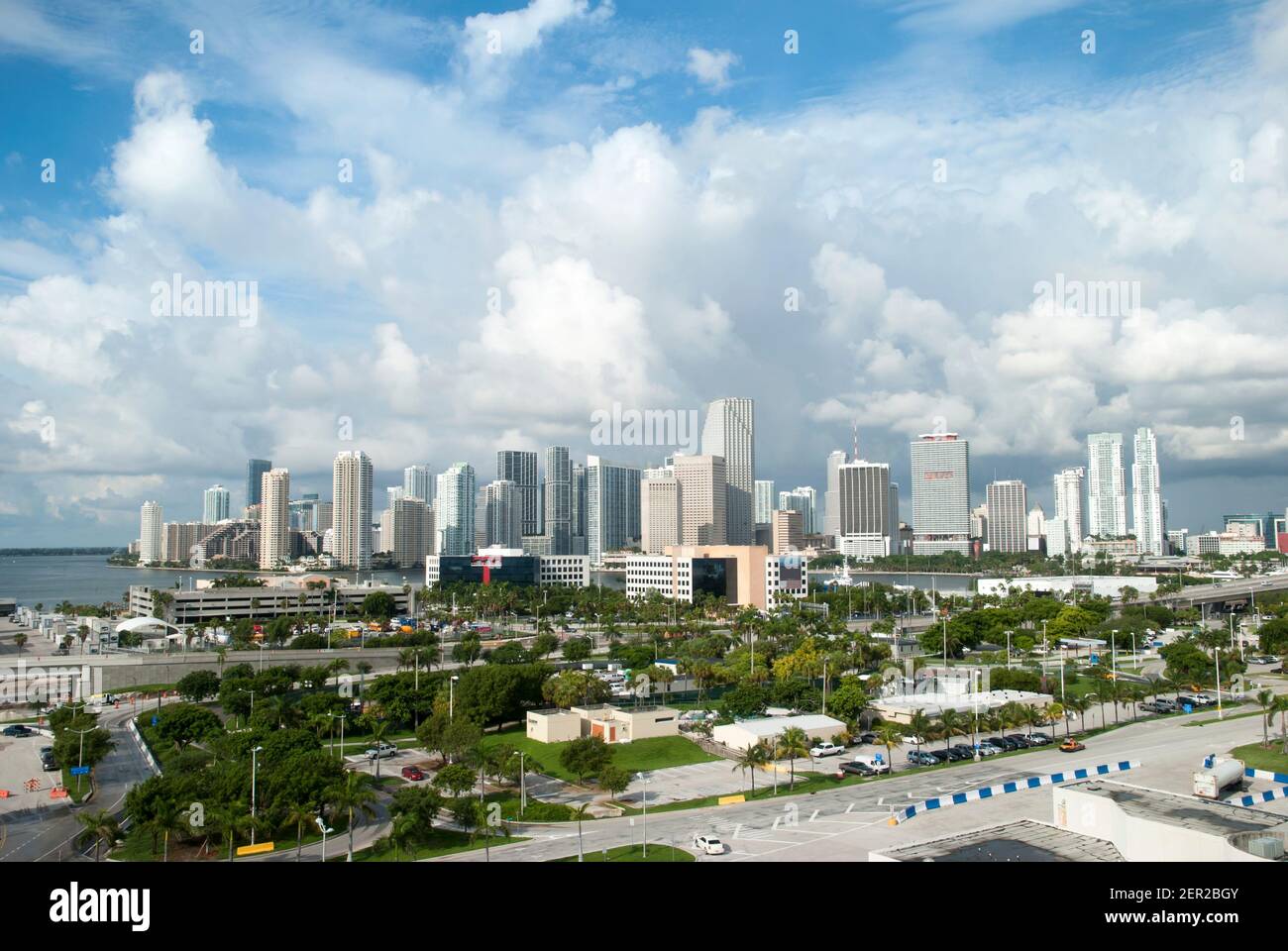 Aerial view downtown miami cloudy hi-res stock photography and images ...