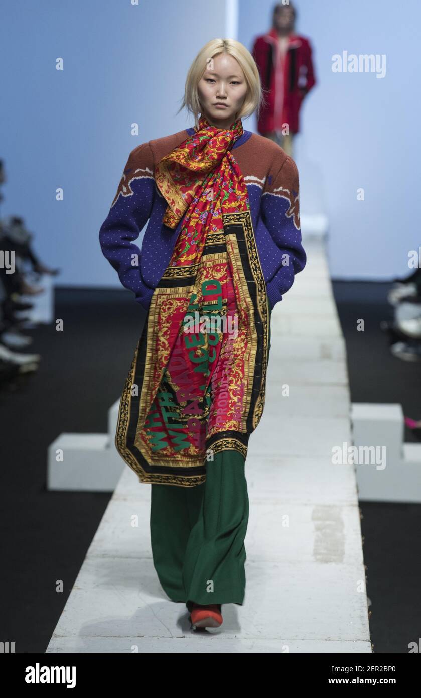 21 March 2018 - Seoul, South Korea : South Korean model cat walk during ...