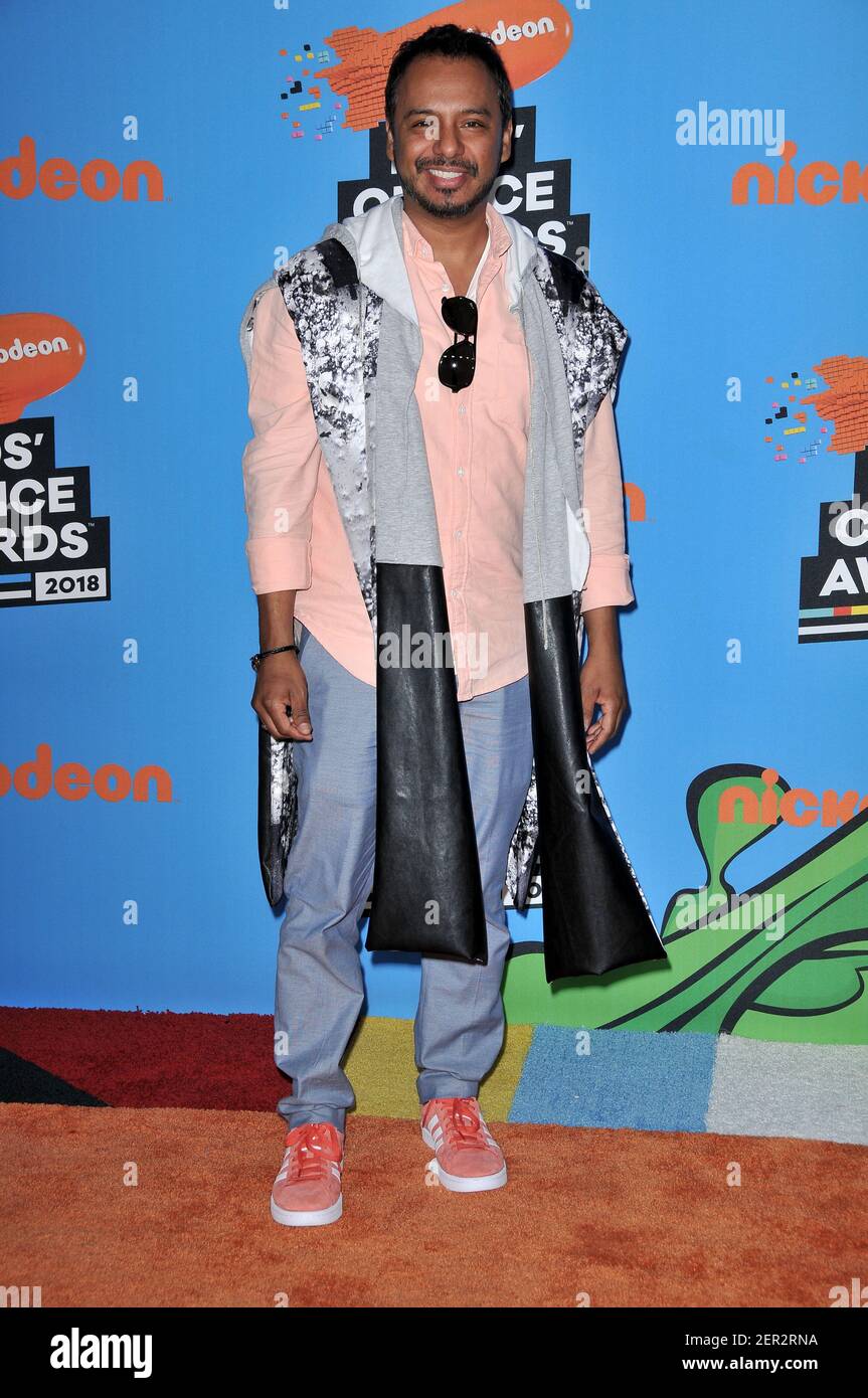 Carlos Moreno Jr. walking on the red carpet during the 2018 Nickelodeon ...