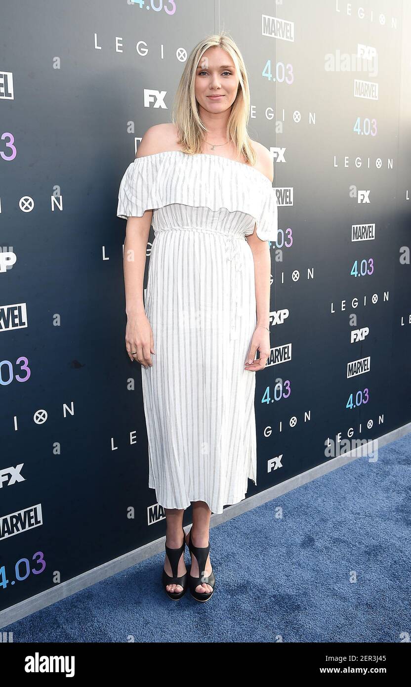 LOS ANGELES, CA - APRIL 2: Jelly Howie attends the season two premiere ...