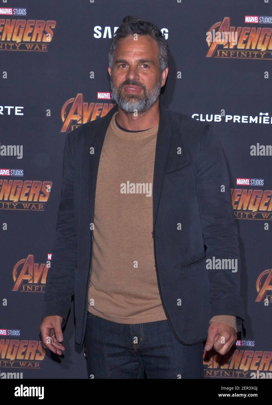 Red Carpet premier "Avengers: Infinity War" with Mark Ruffalo (The Hulk ...