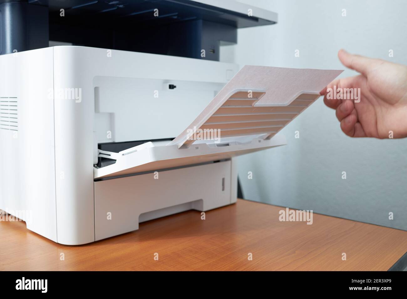Workplace technology hi-res stock photography and images - Alamy