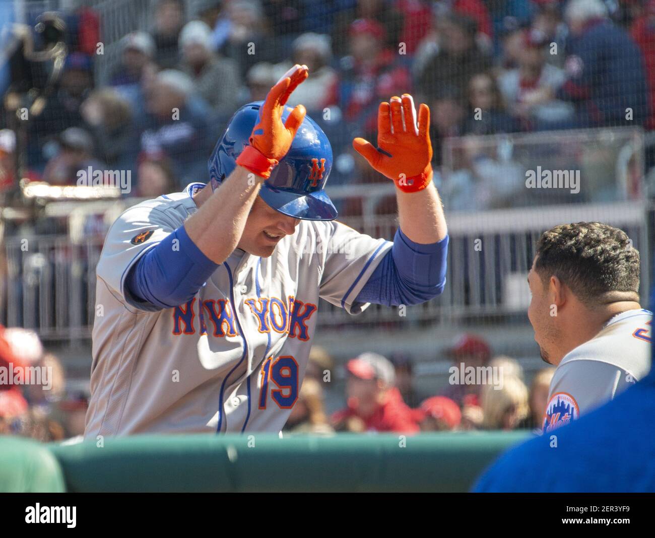 New York Mets right fielder Jay Bruce (19) celebrates his seventh ...