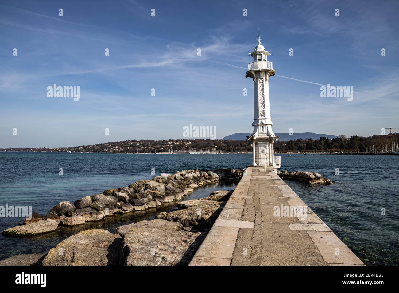 Phare des Paquis, Lake Geneva, Switzerland Stock Photo - Alamy