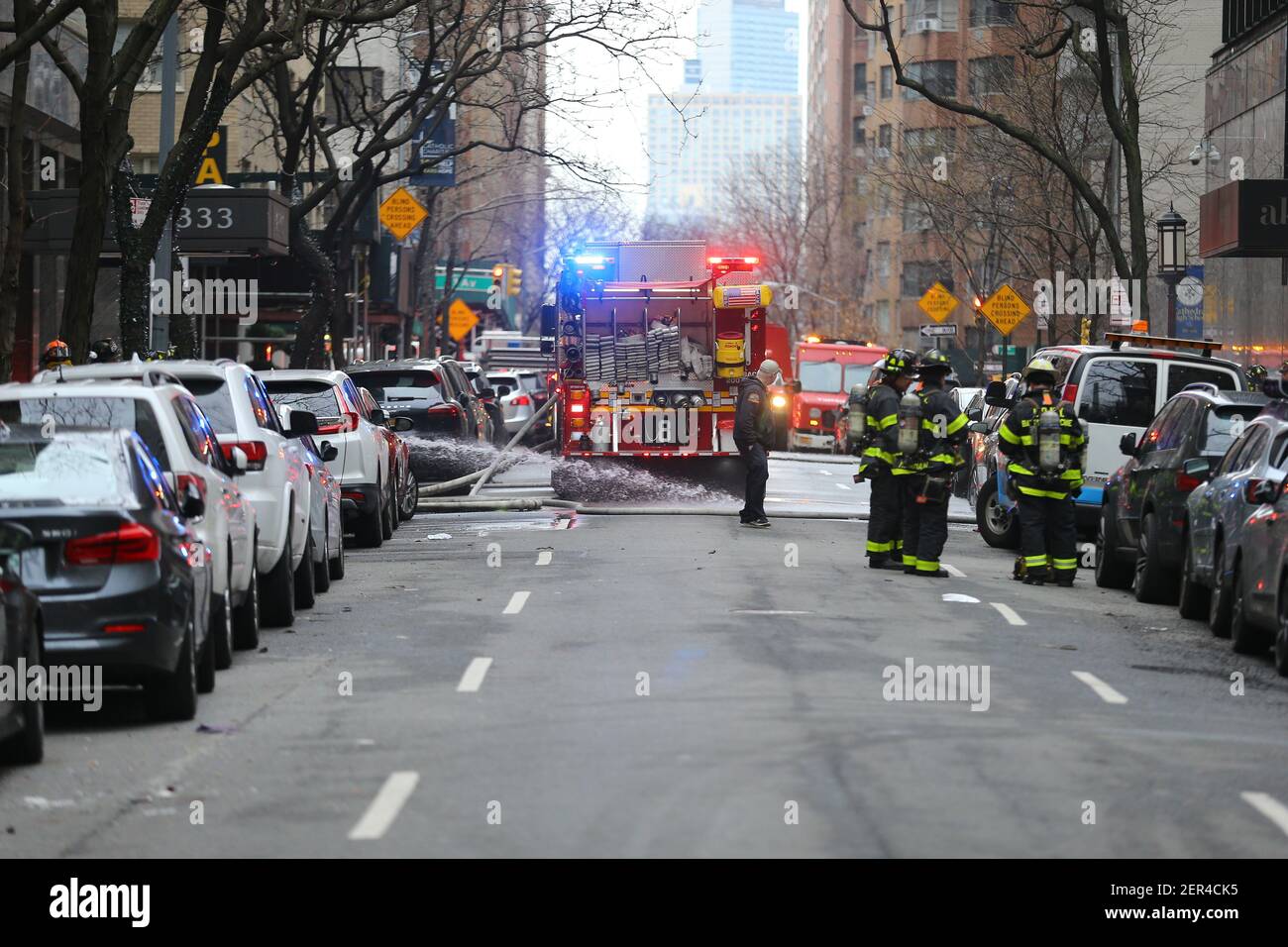 New York City, USA. 28 Feb., 2021. First responders arrive at the scene ...
