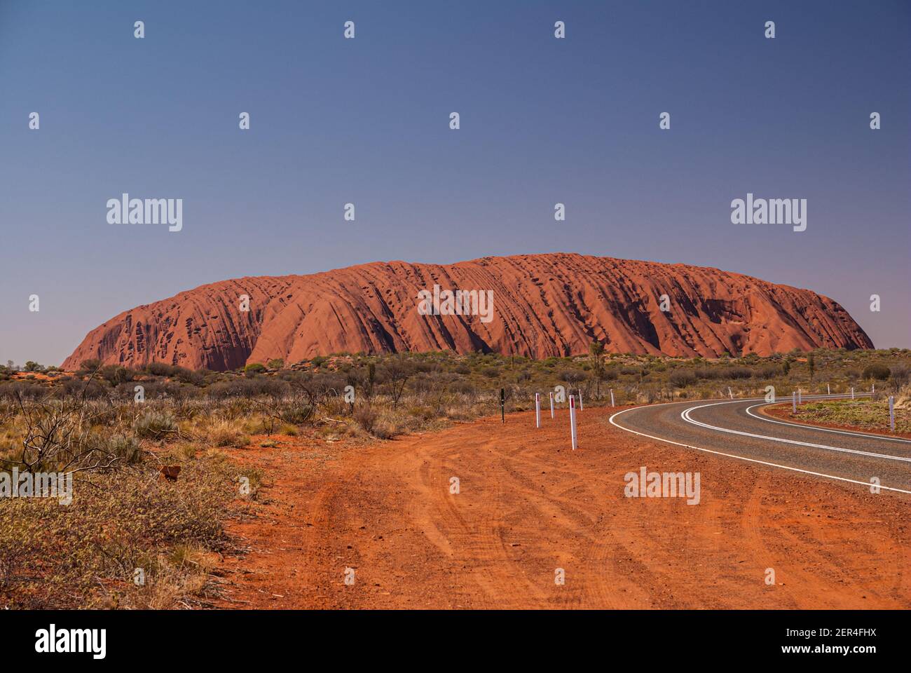 ULURU, AYERS ROCK, NORTHERN TERRITORY, AUSTRALIA Stock Photo - Alamy