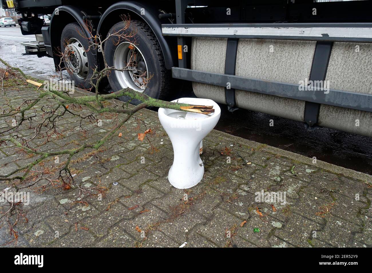 Street waste in Berlin Stock Photo - Alamy