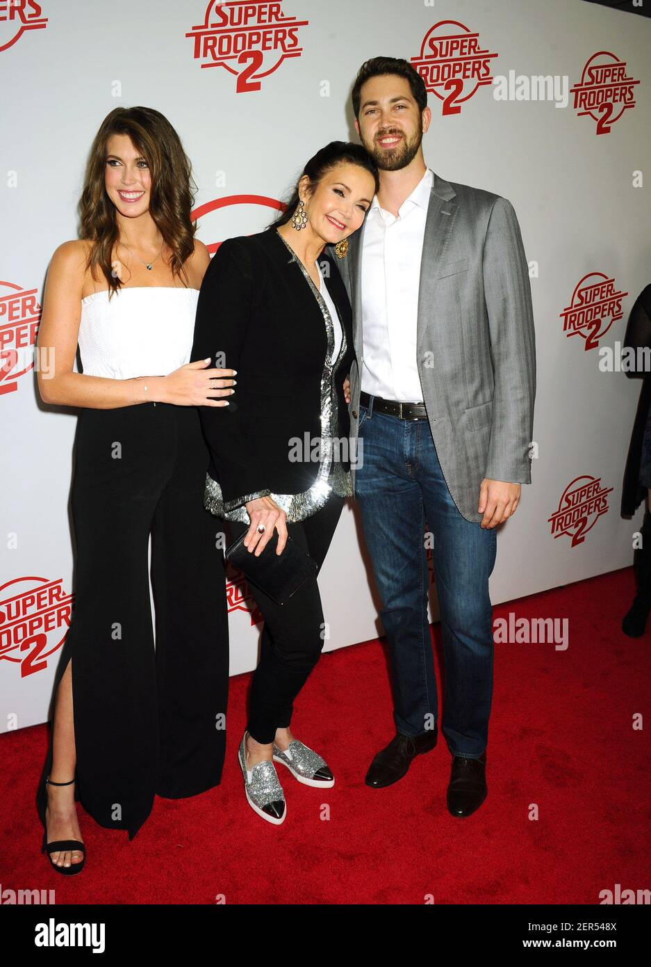L-R: Jessica Altman, Linda Carter, James Altman arrives to the Super ...