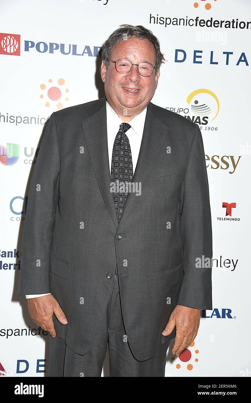 David Cohen of Comcast attends the Hispanic Federaton's "Rising ...