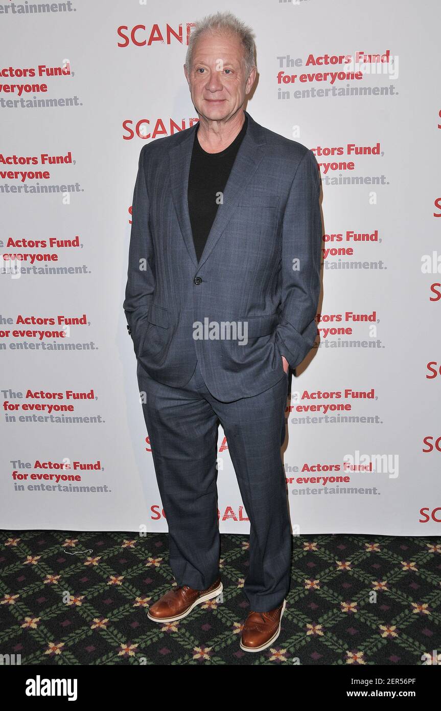 Jeff Perry arrives at The Actors Fund’s SCANDAL Finale Live Stage ...