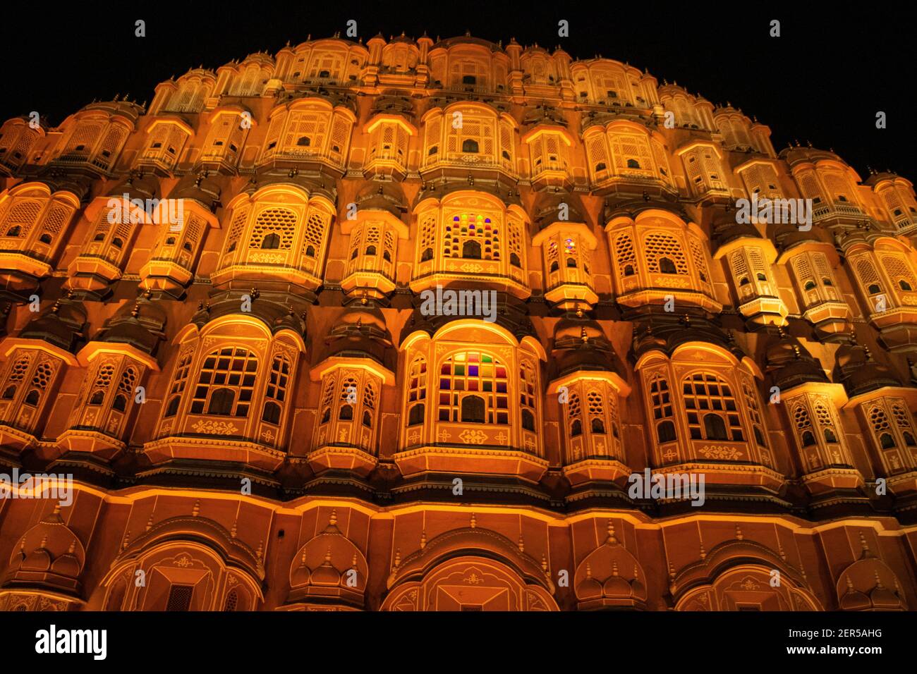 Night view of the Hawa Mahal, Jaipur Stock Photo - Alamy