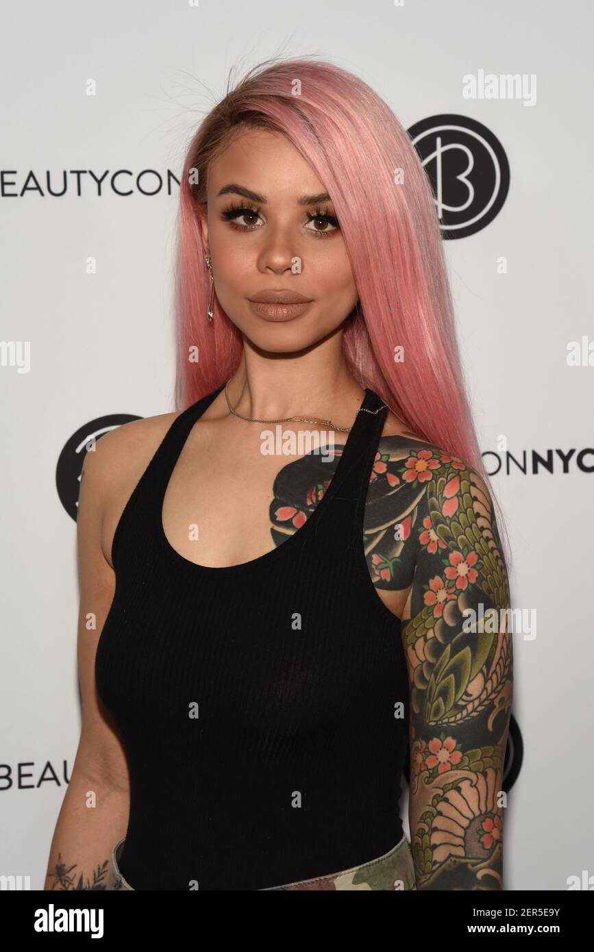 Snitchery attends Beautycon 2018 Festival NYC - First Day on April 21 ...