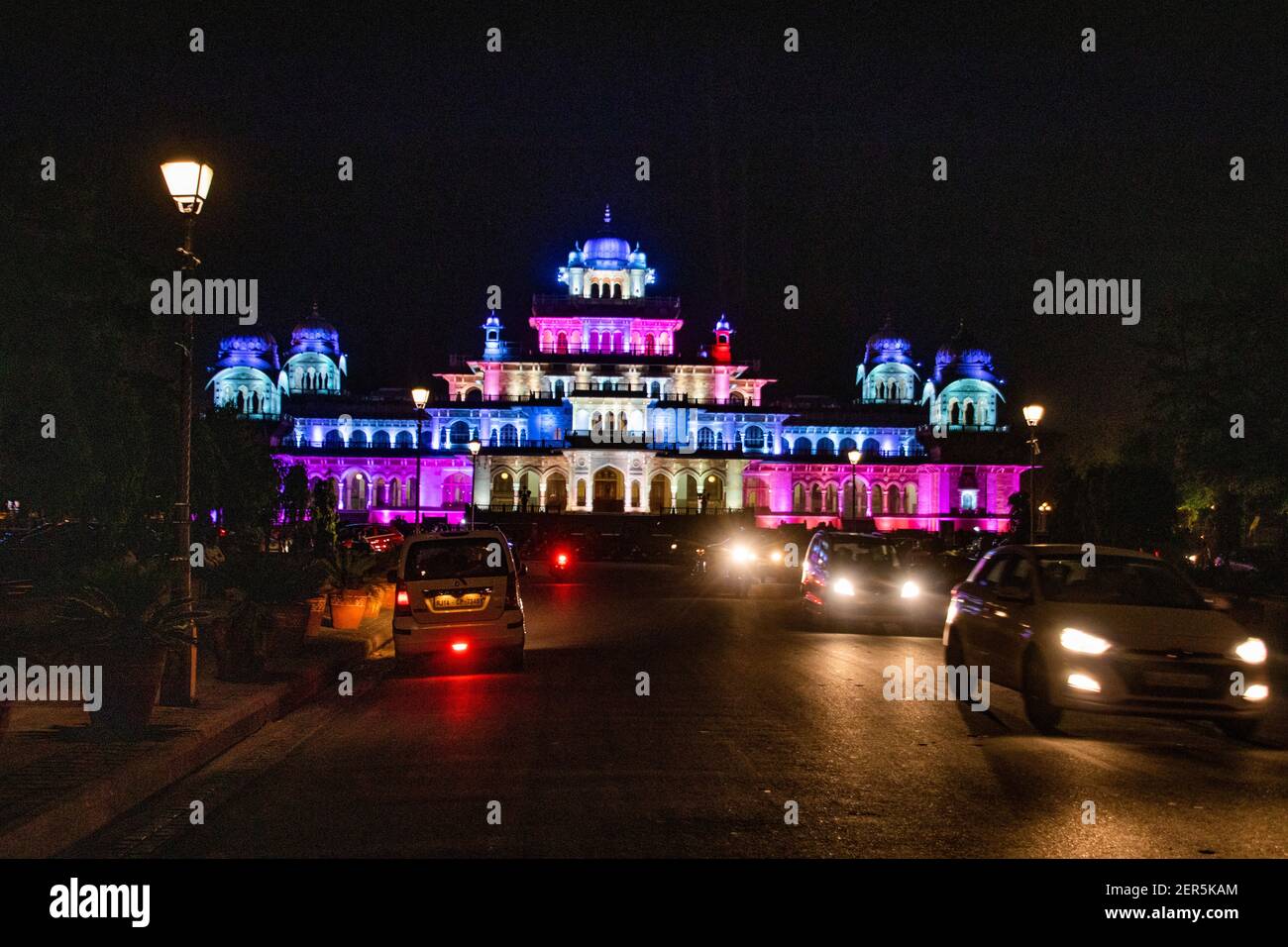 Albert hall museum at night Stock Photo - Alamy