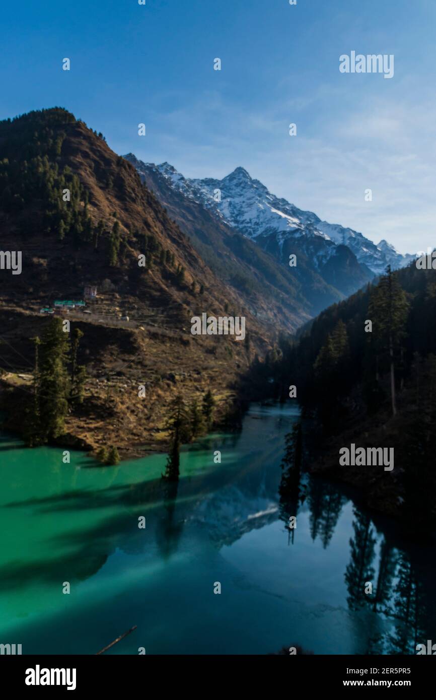 Parvati dam reservior in Barshaini Stock Photo - Alamy
