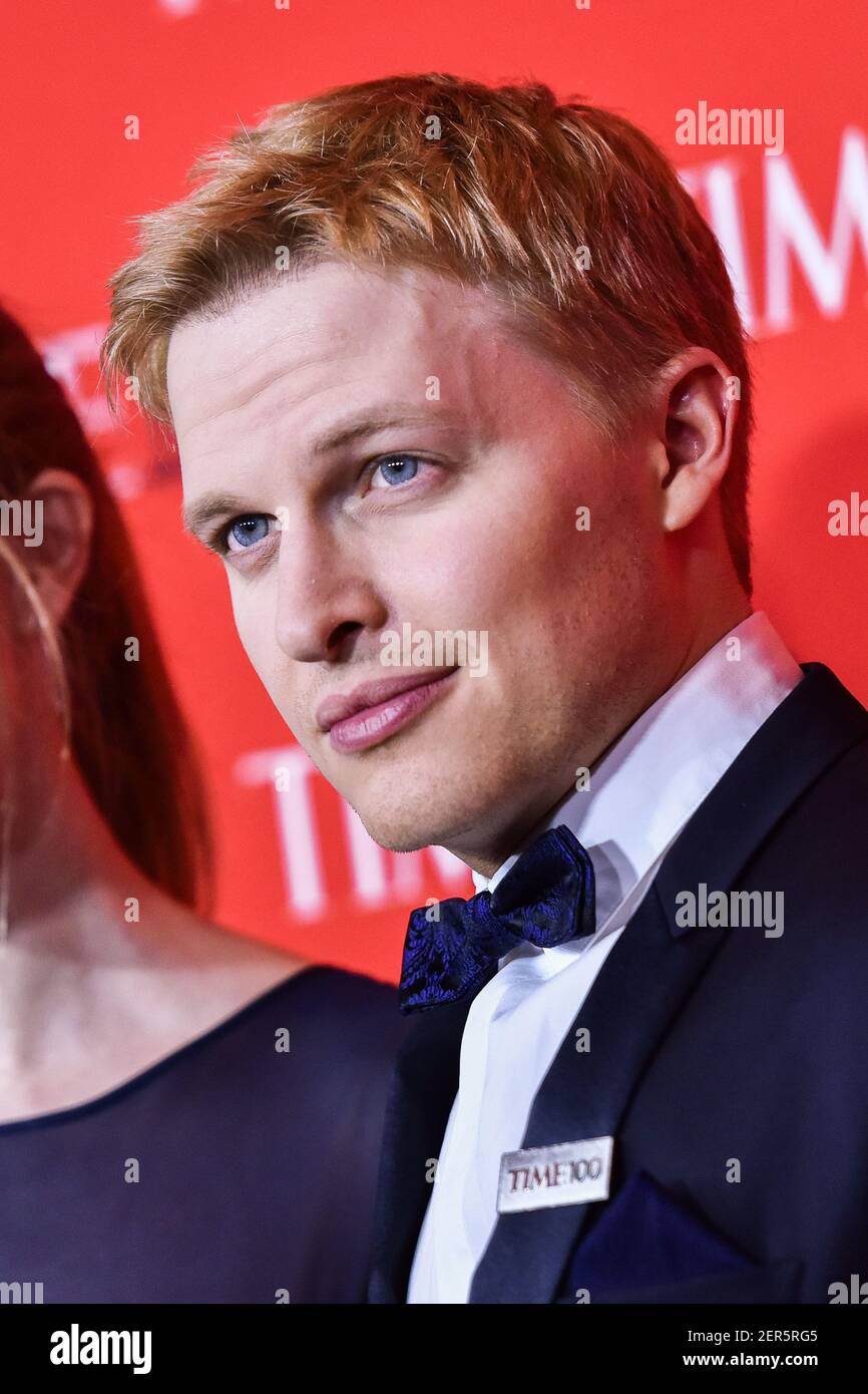 Ronan Farrow walks the red carpet at Time 100 Most Influential People ...