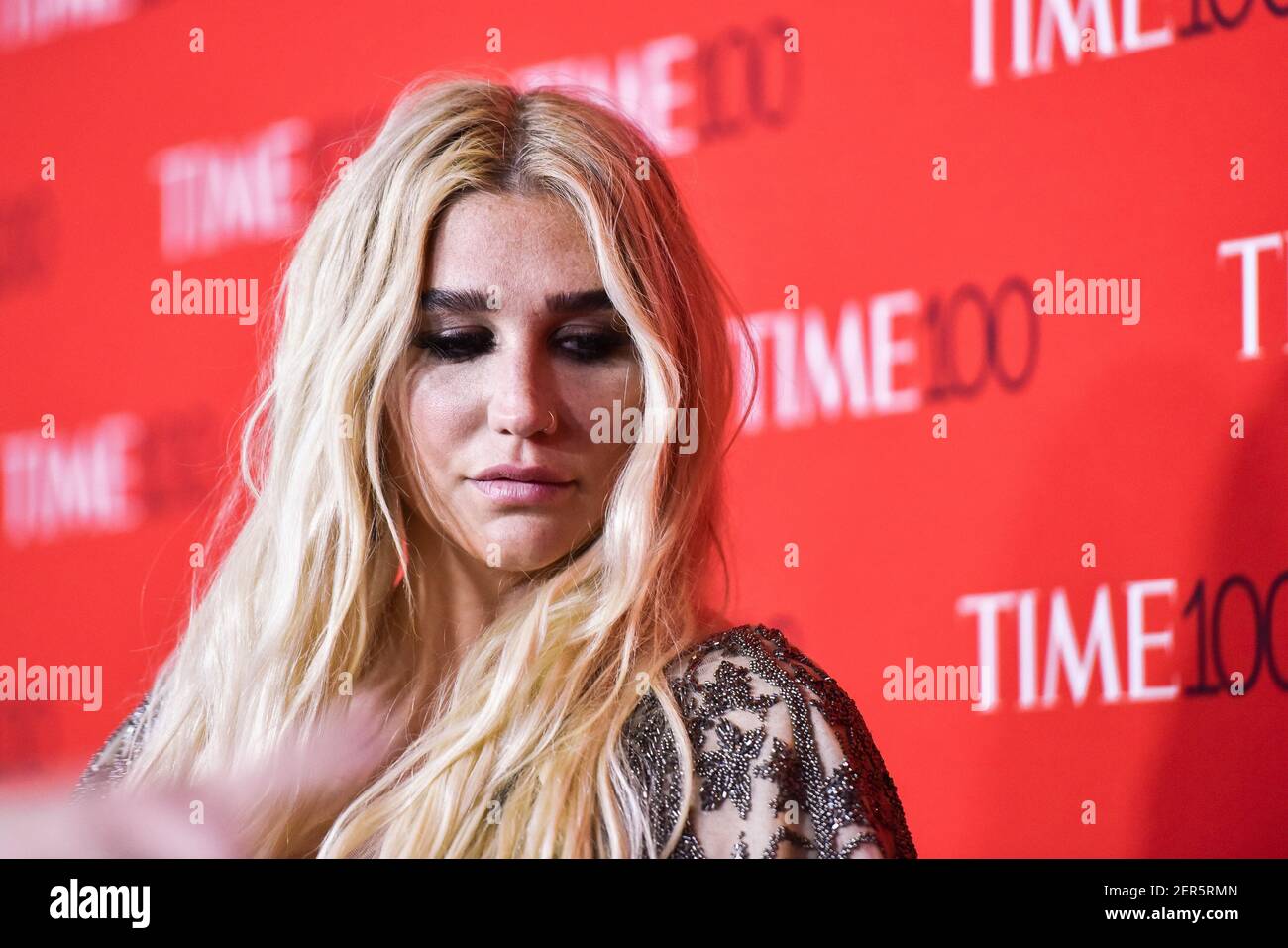 Kesha walks the red carpet at Time 100 Most Influential People in the ...