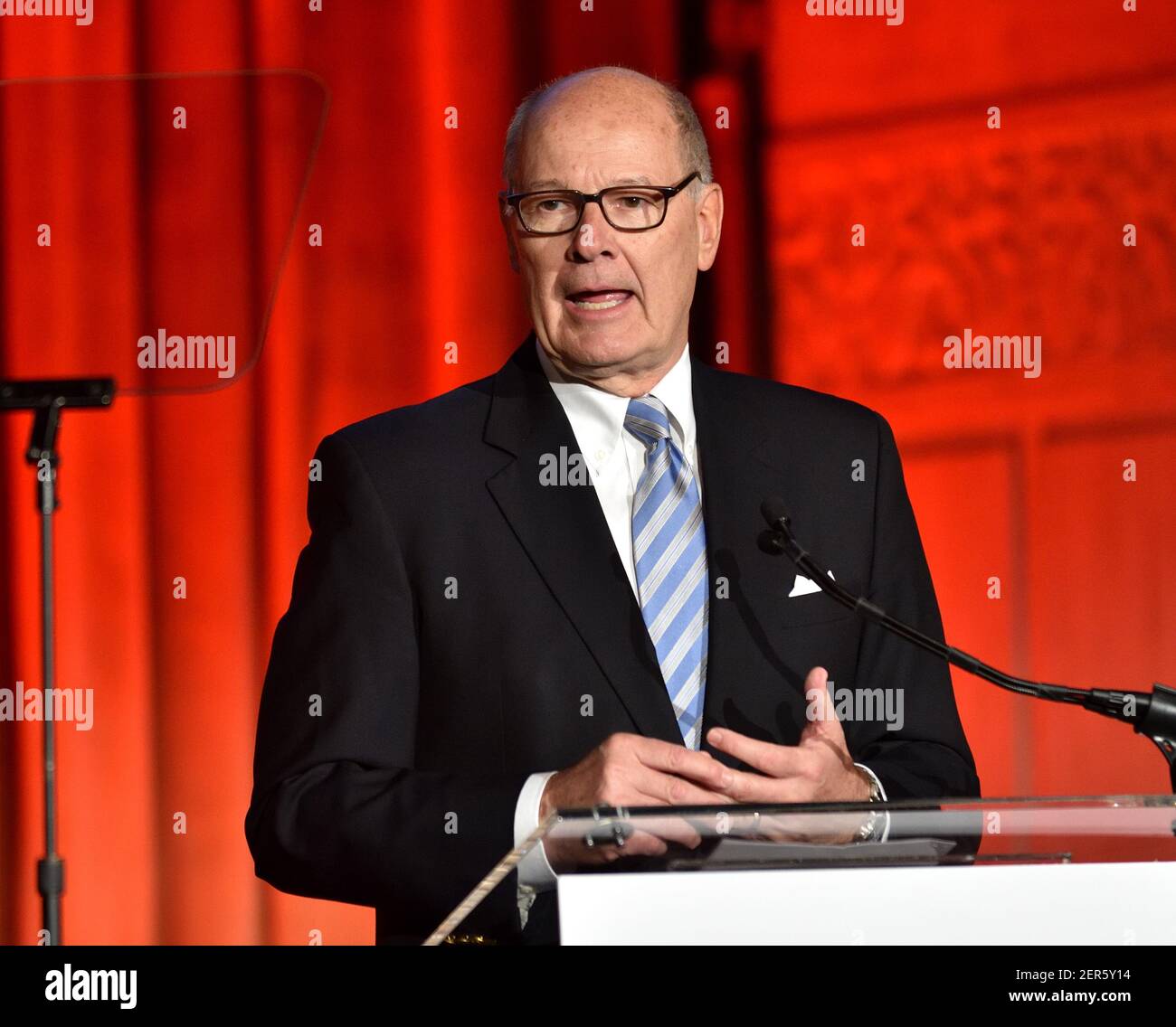 NBC broadcaster Harry Smith speaks to the attendees at the Right to ...