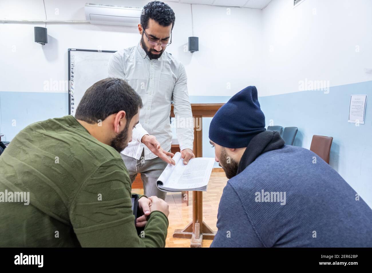 Male arab college students in class hi-res stock photography and images ...