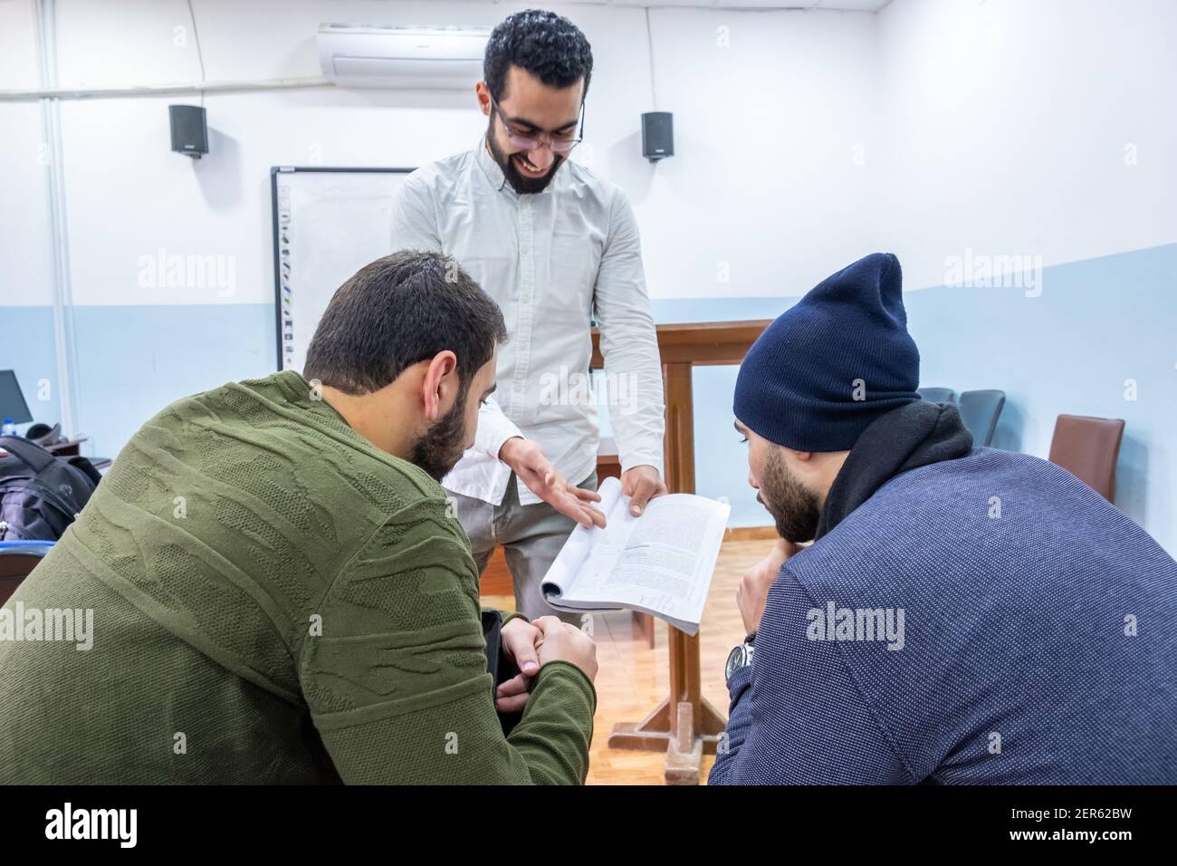 Male arab college students in class hi-res stock photography and images ...