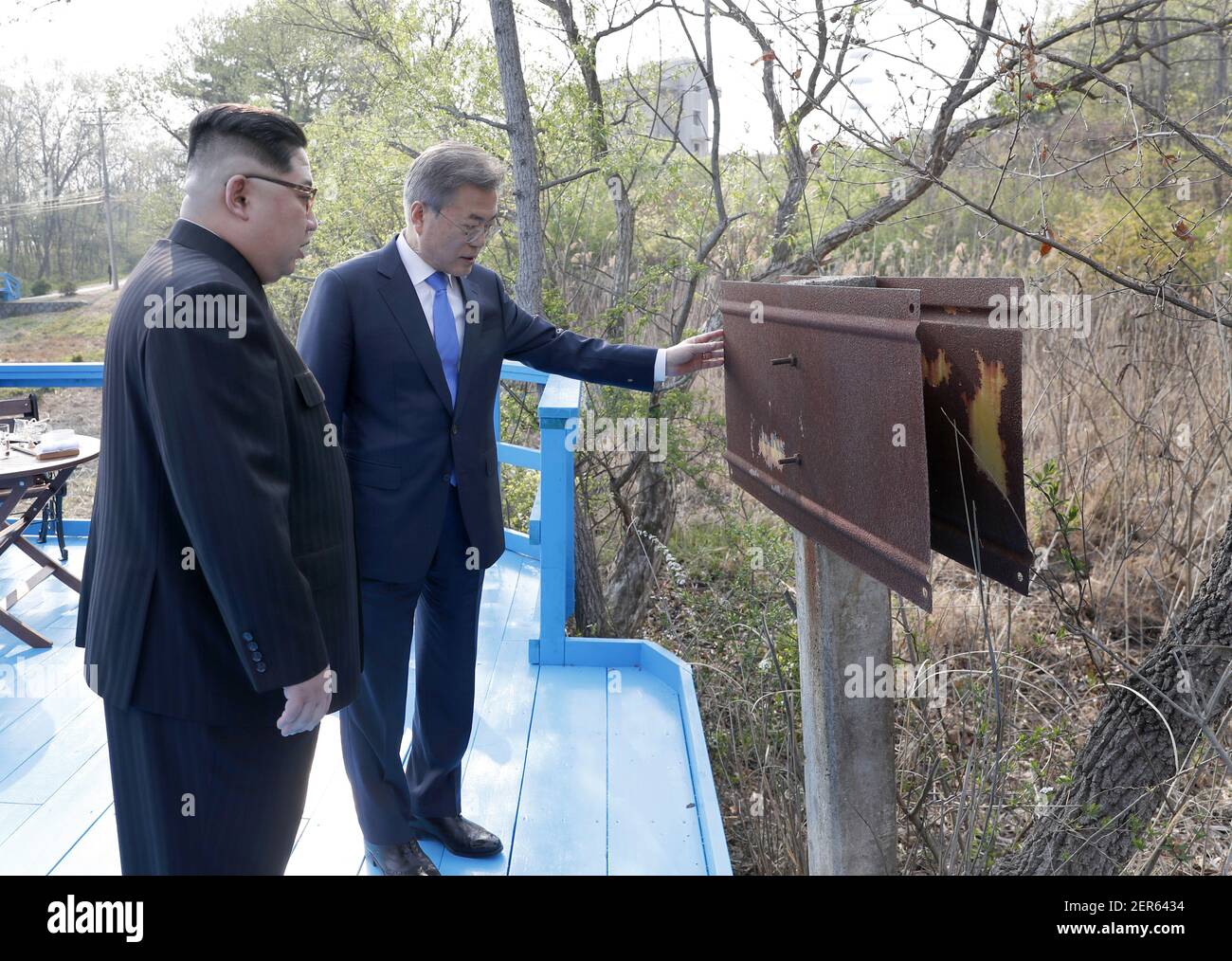 27 April 2018 - Panmunjom, South Korea : South Korean President Moon ...