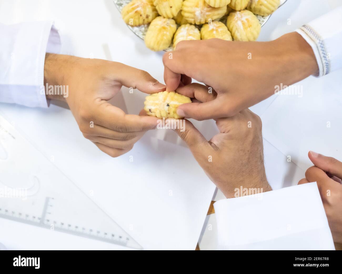 Arabic muslim business people gathered for meeting Stock Photo - Alamy