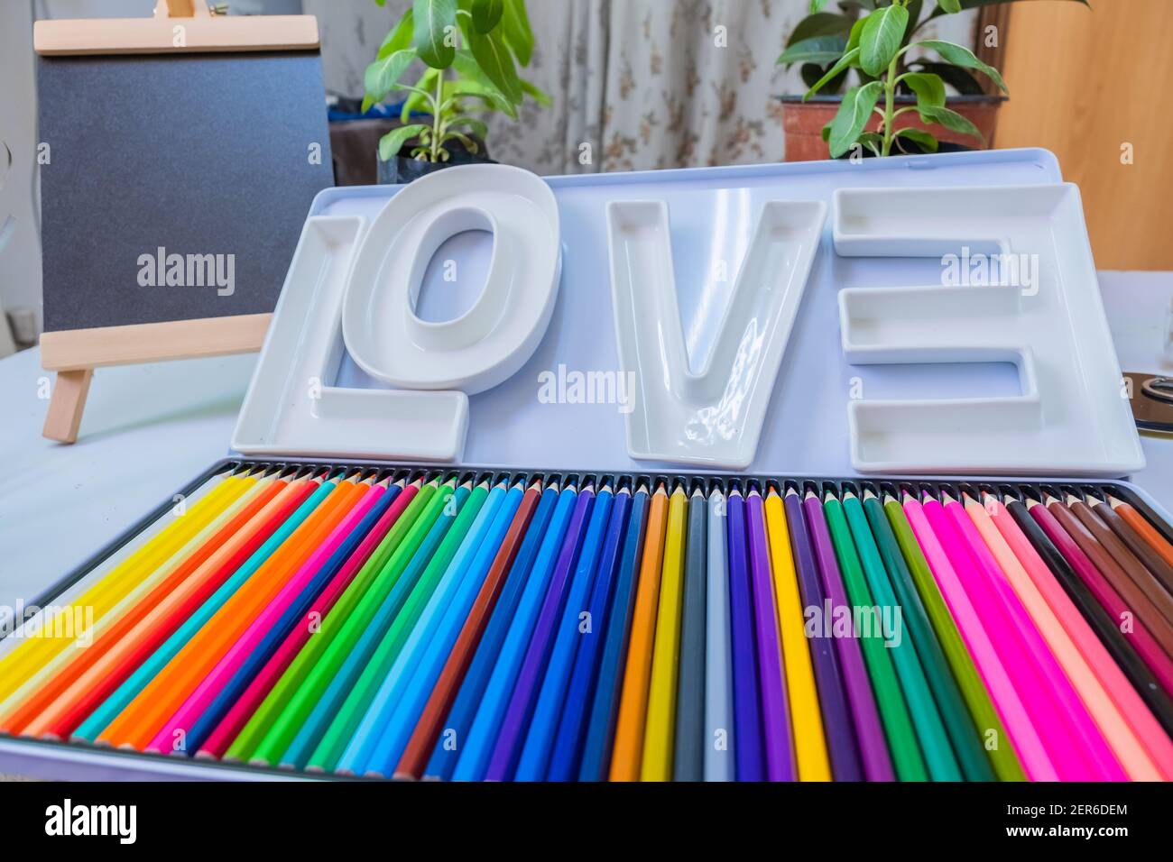 Sorted by color and shape hi-res stock photography and images - Alamy