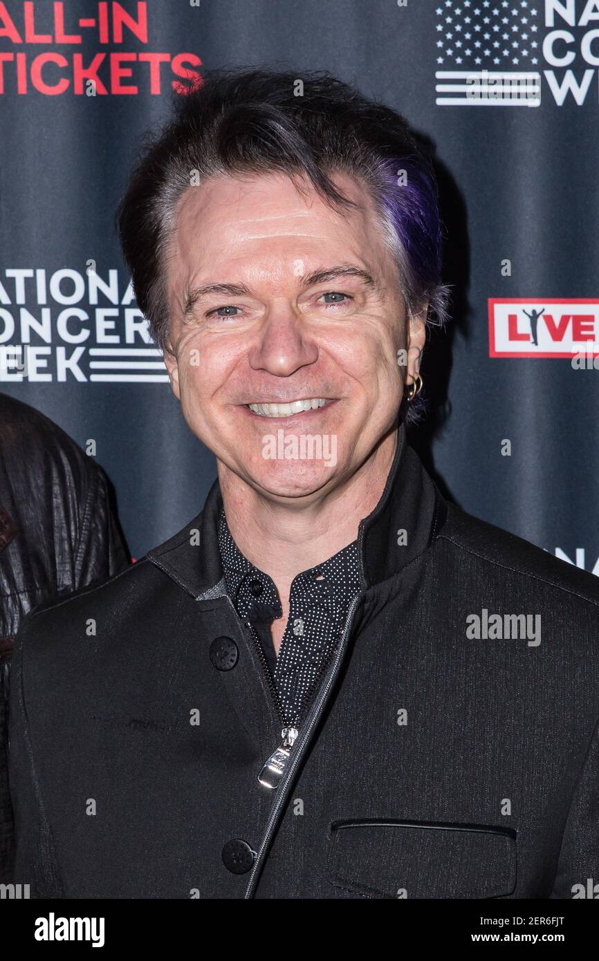Lawrence Gowan