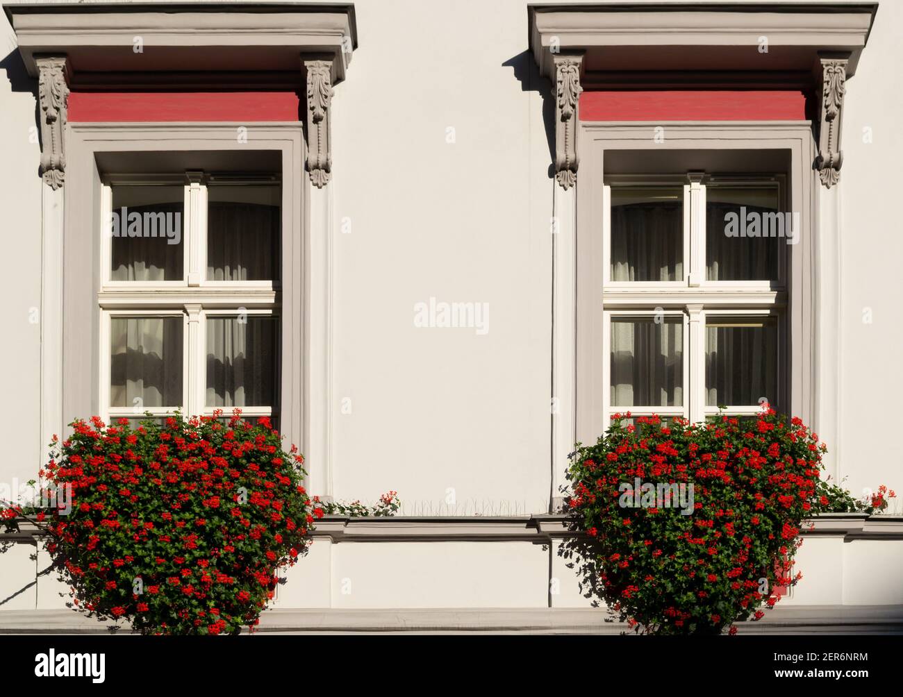 Red Geranium Window Boxes High Resolution Stock Photography and Images ...
