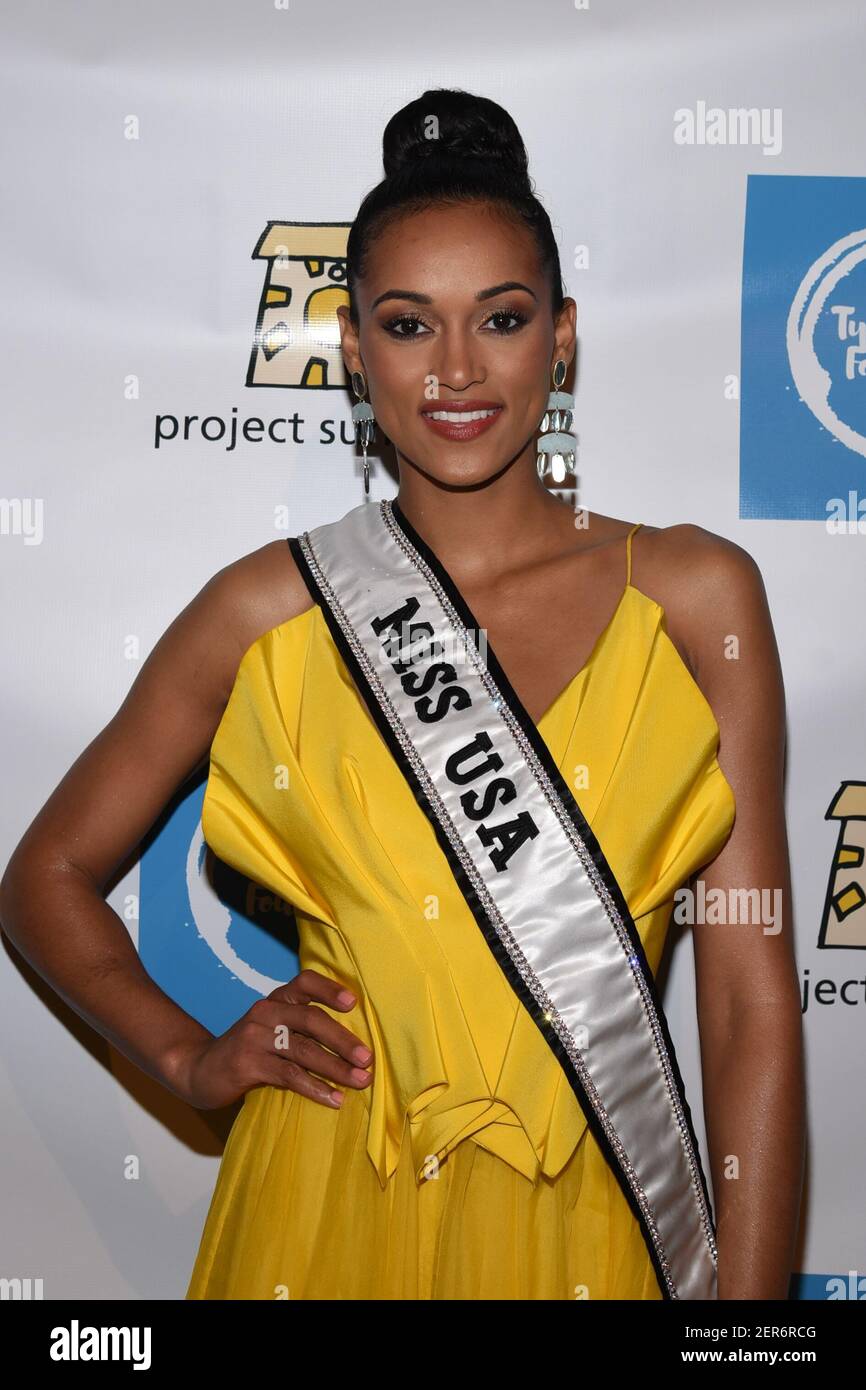Kara McCullough attends Project Sunshine 15th Annual Benefit ...