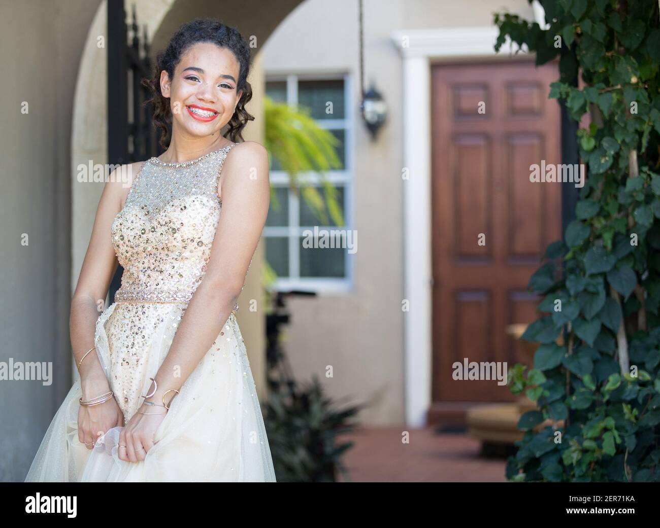 Stoneman Douglas senior Nicole Barreto gets ready for her prom on ...