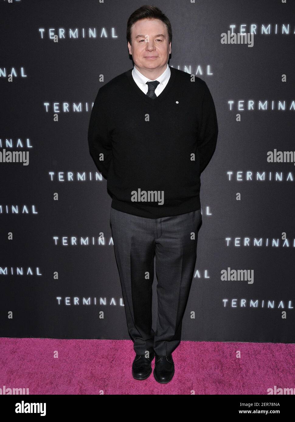 Mike Myers arrives at the "Terminal" Premiere held at the ArcLight ...