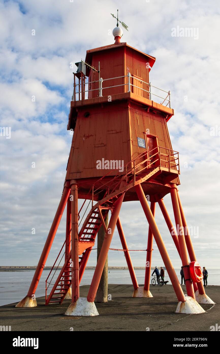 South shields pier hi-res stock photography and images - Alamy